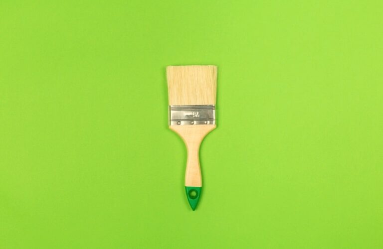 ¿Qué es el «brat green» y por qué fue el color del verano? - Vernici ...